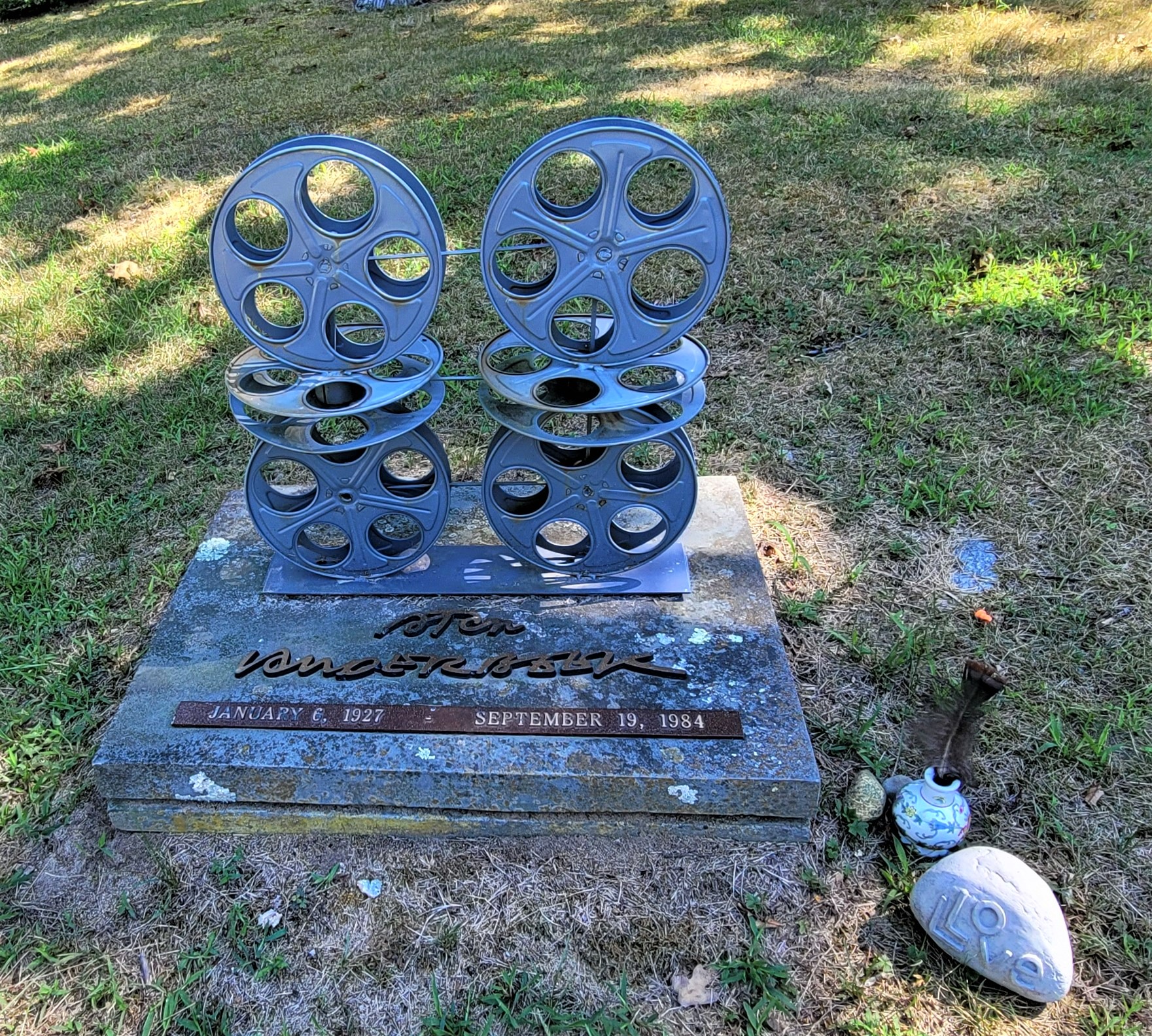 Green River Cemetery – Alexandra Kathryn Mosca — Exploring Life and ...
