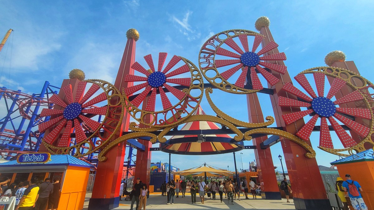 Unforgettable Fourth of July: Celebrating at Coney Island – Alexandra ...